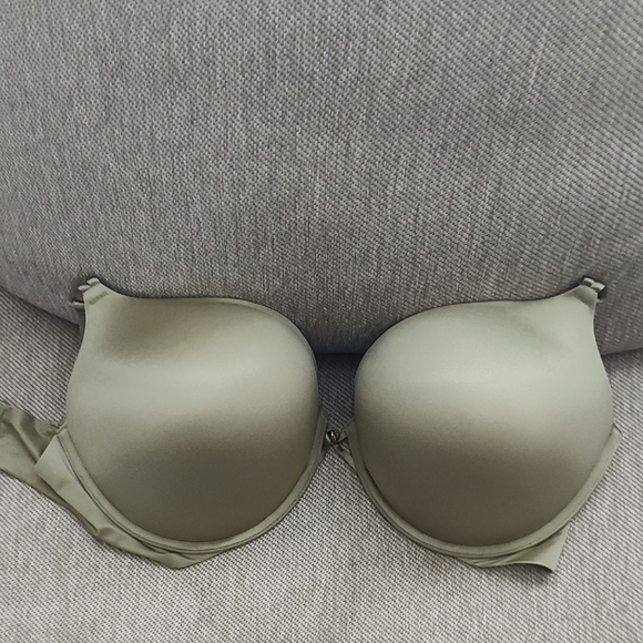 Victoria's Secret | Intimates & Sleepwear | Bombshell Bra 36ddd | Poshmark